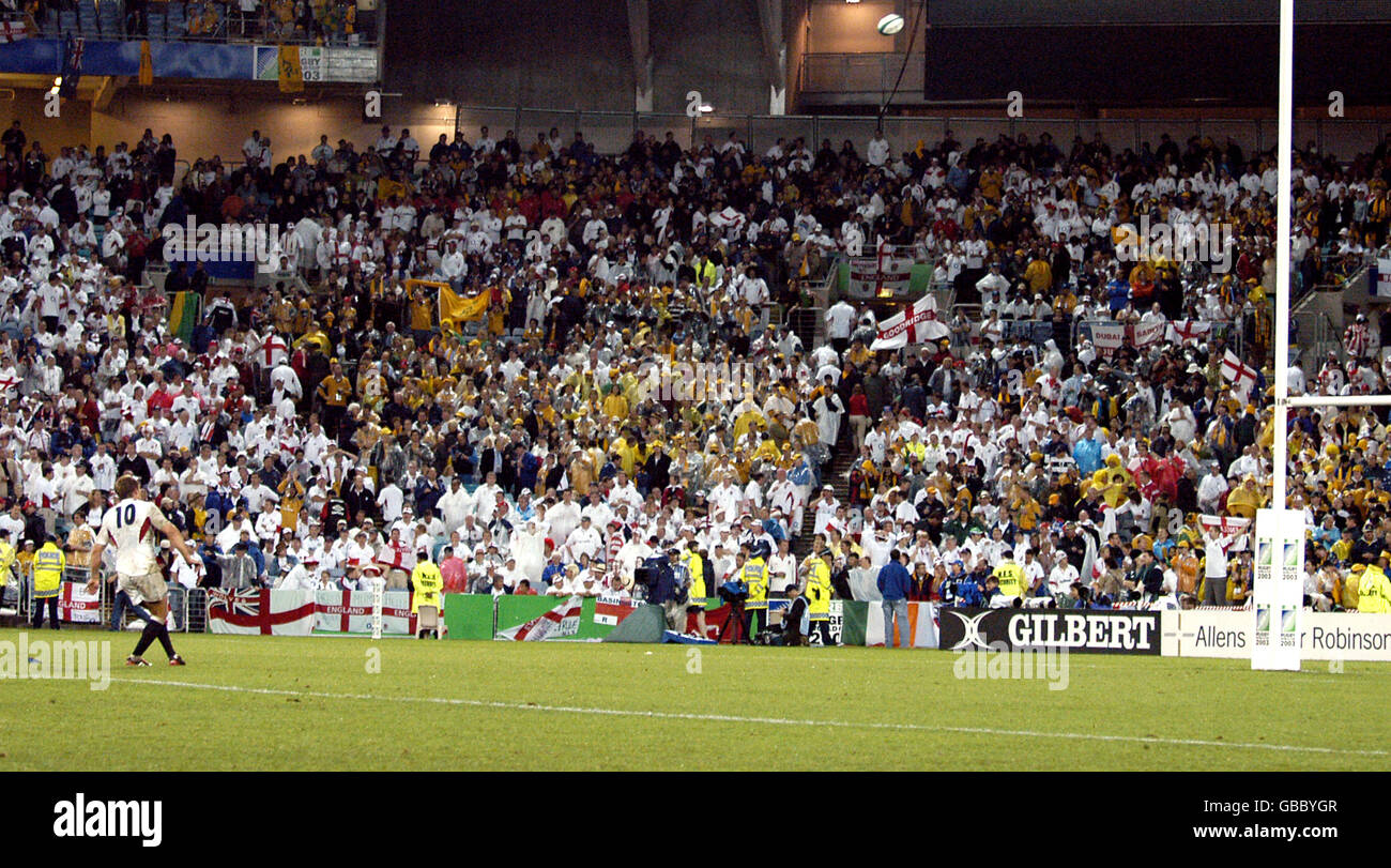 2003 rugby world cup final fans hi-res stock photography and images - Alamy