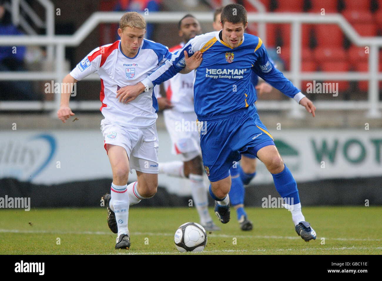 Stevenage Borough's Michael Bostwick and Rushden & Diamond's Jake ...
