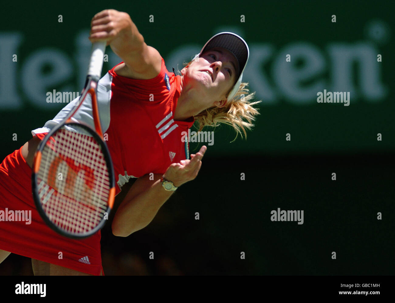 2004 australian open justine henin hi-res stock photography and images ...