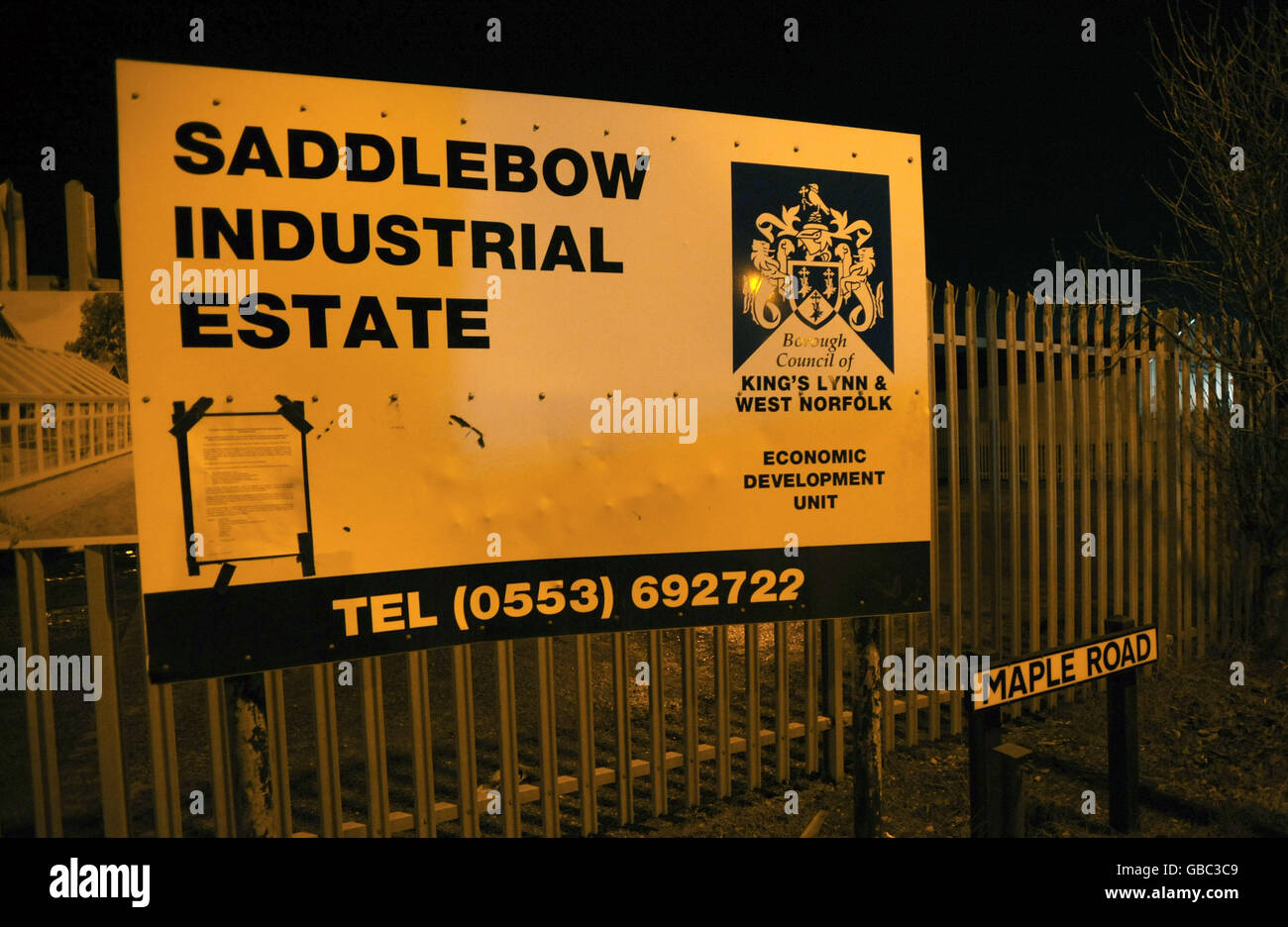 Hoarding fence mangis hi-res stock photography and images - Alamy