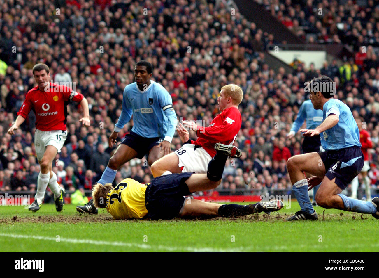 Soccer - AXA FA Cup - Fifth Round - Manchester United v Manchester City ...