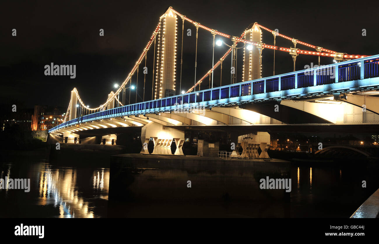 Bridges and Tunnels - Chelsea Bridge - London Stock Photo - Alamy