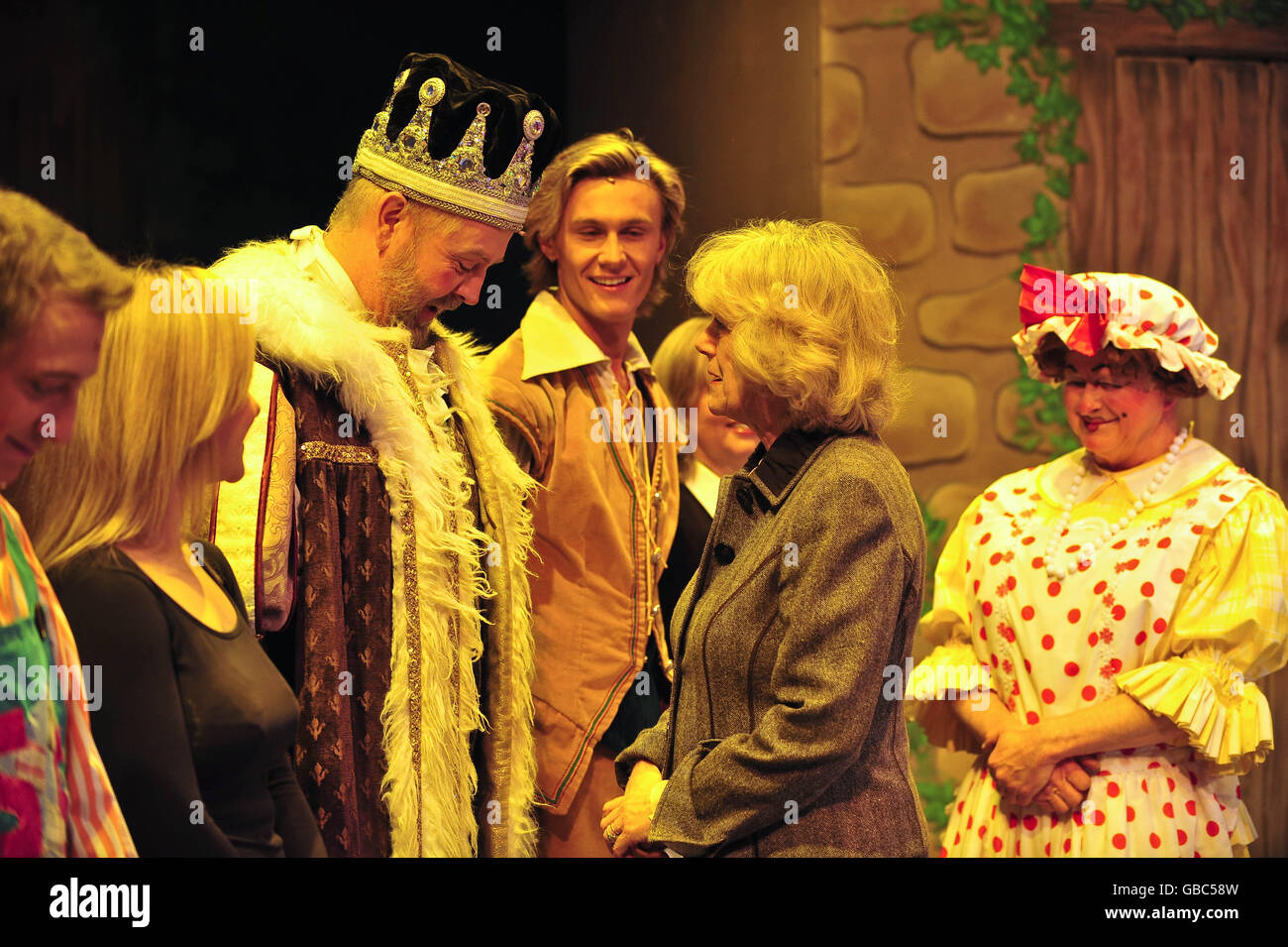 British pantomime panto hi-res stock photography and images - Alamy