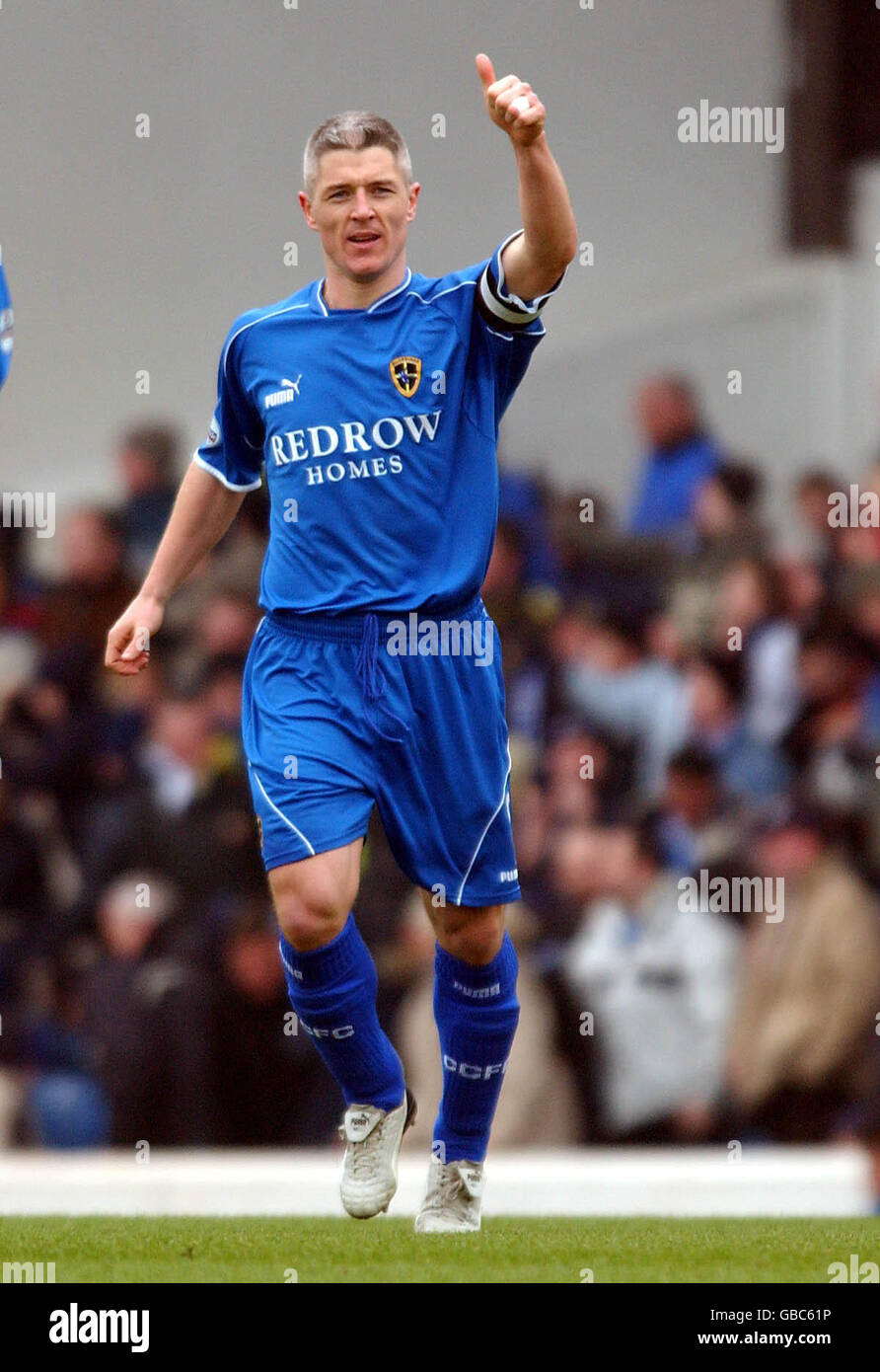 Cardiff City's Graham Kavanagh celebrates after scoring the second goal ...