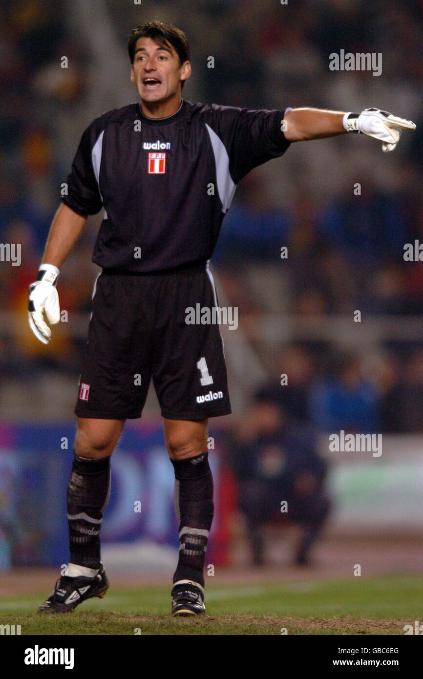 Soccer - International Friendly - Spain v Peru Stock Photo - Alamy