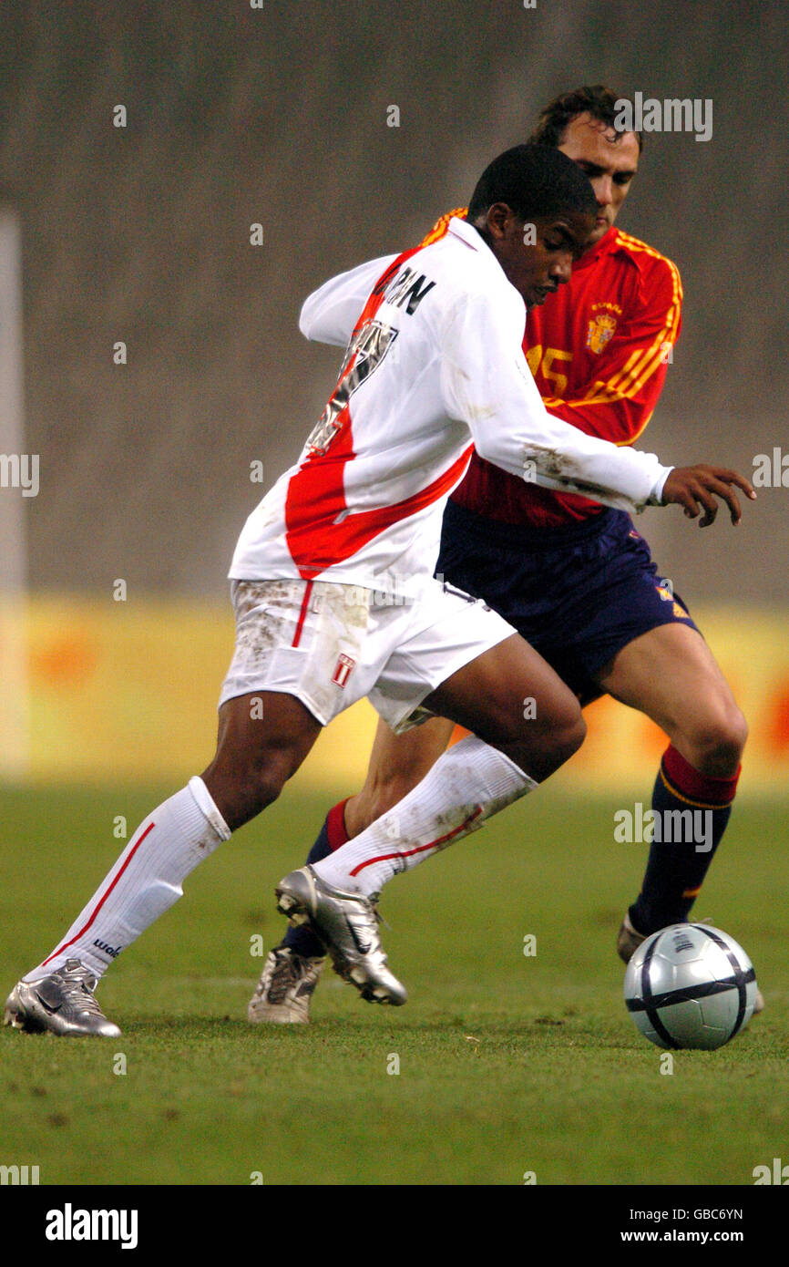 Soccer - International Friendly - Spain v Peru Stock Photo - Alamy