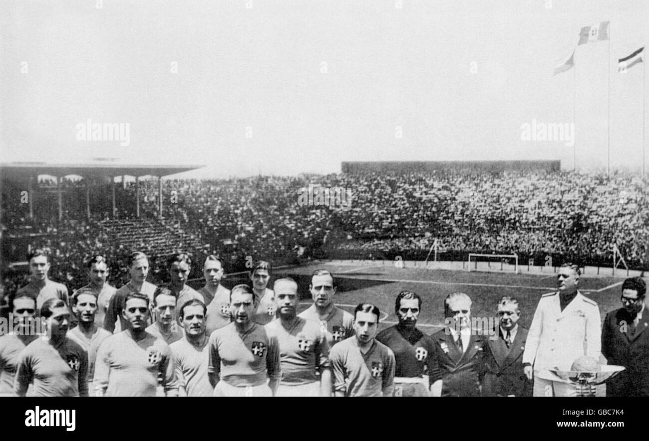 The first world cup football winners hi-res stock photography and ...