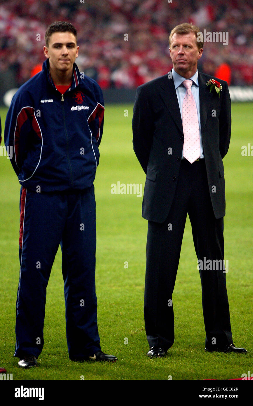 Middlesbrough manager steve mcclaren carling cup hi-res stock ...
