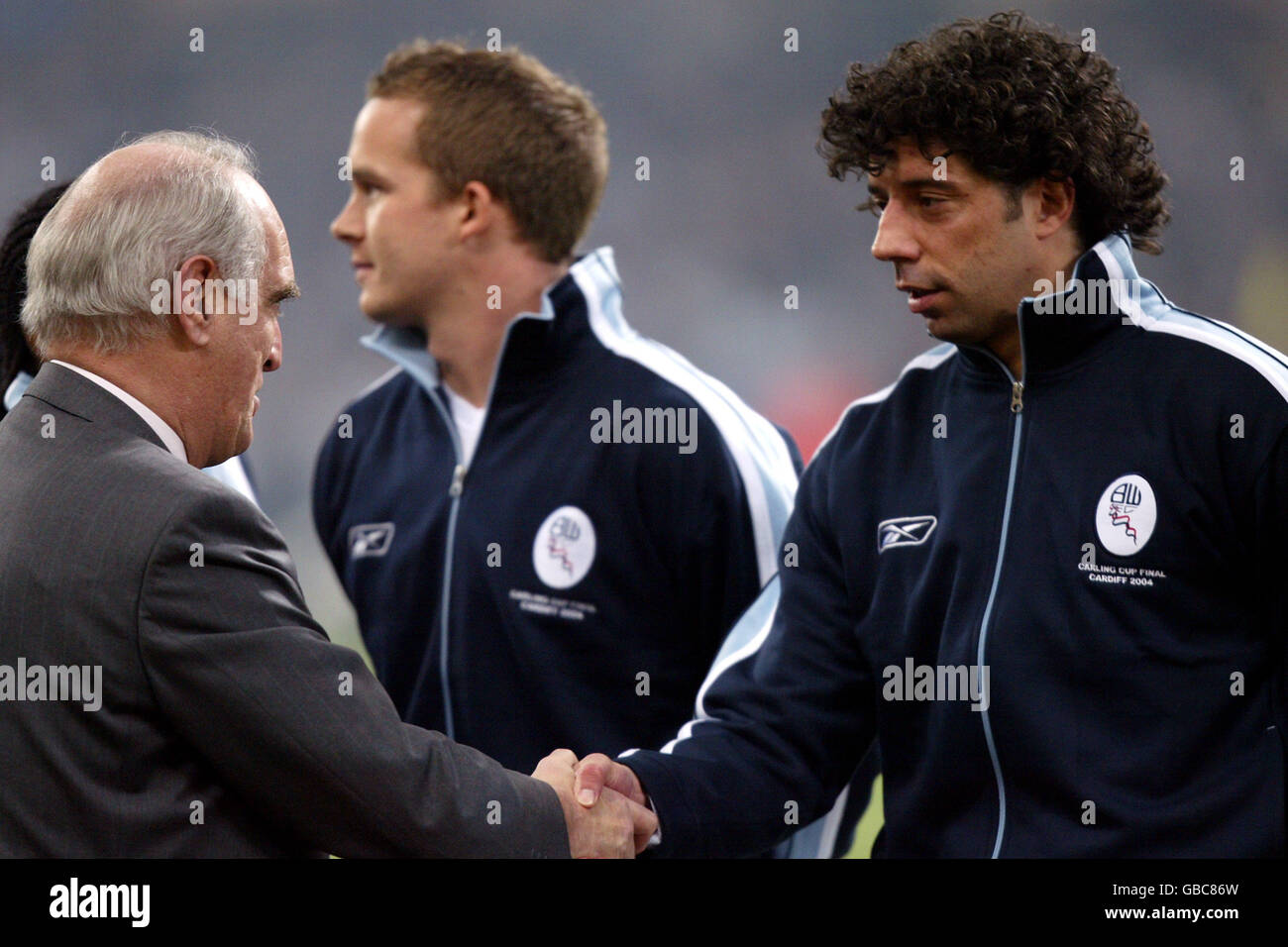 Bolton Wanderers Ivan Campo (r) is introduced to the Football League ...