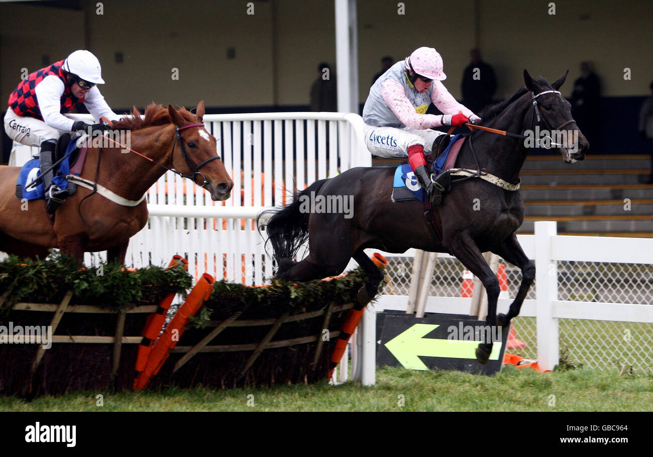 Robert tilley hi-res stock photography and images - Alamy