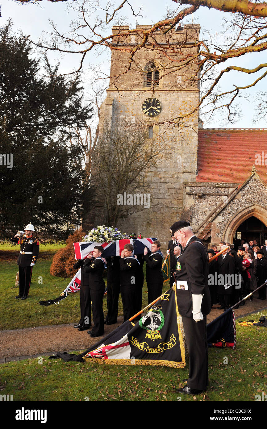 Military bugler funeral hi-res stock photography and images - Alamy