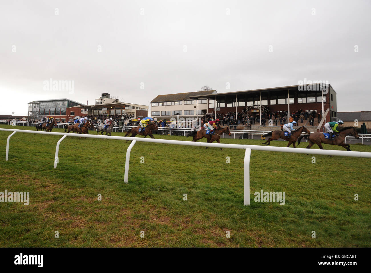 Runners pass finish line hi-res stock photography and images - Alamy