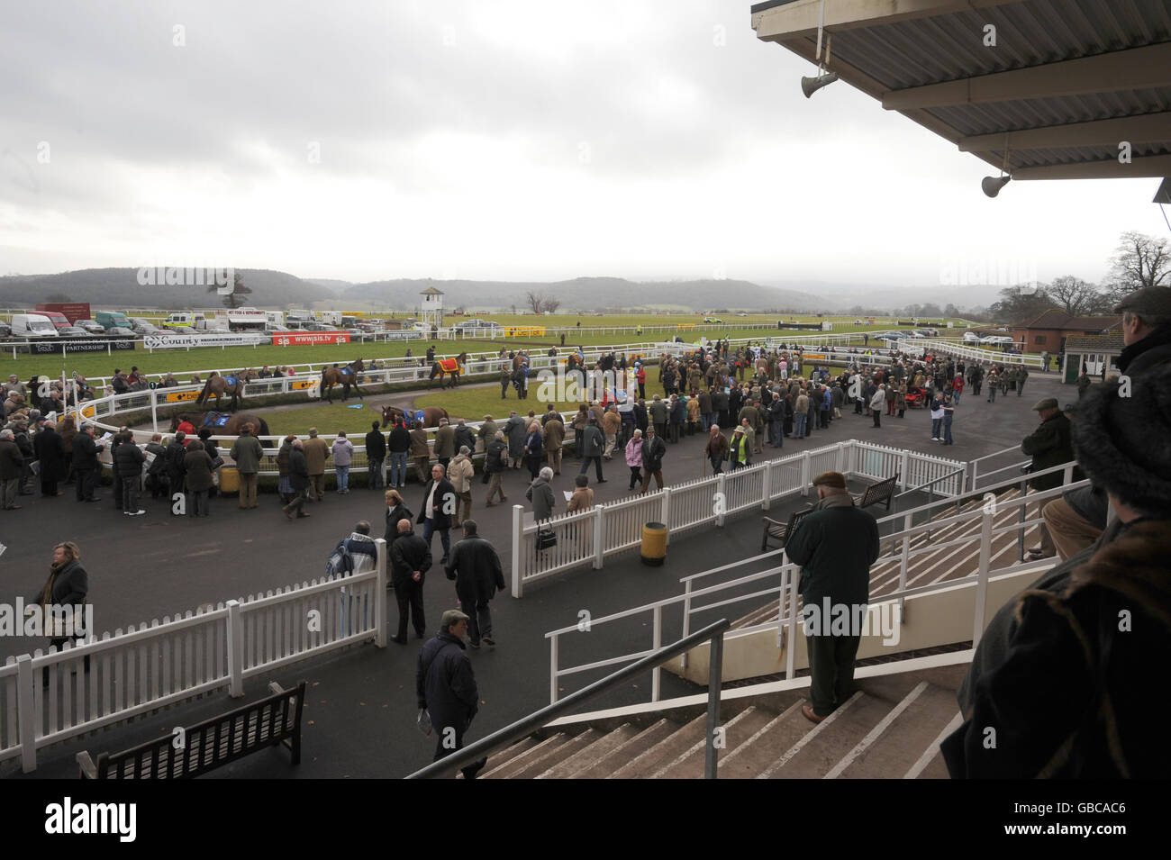 Racecourse scenery hi-res stock photography and images - Alamy