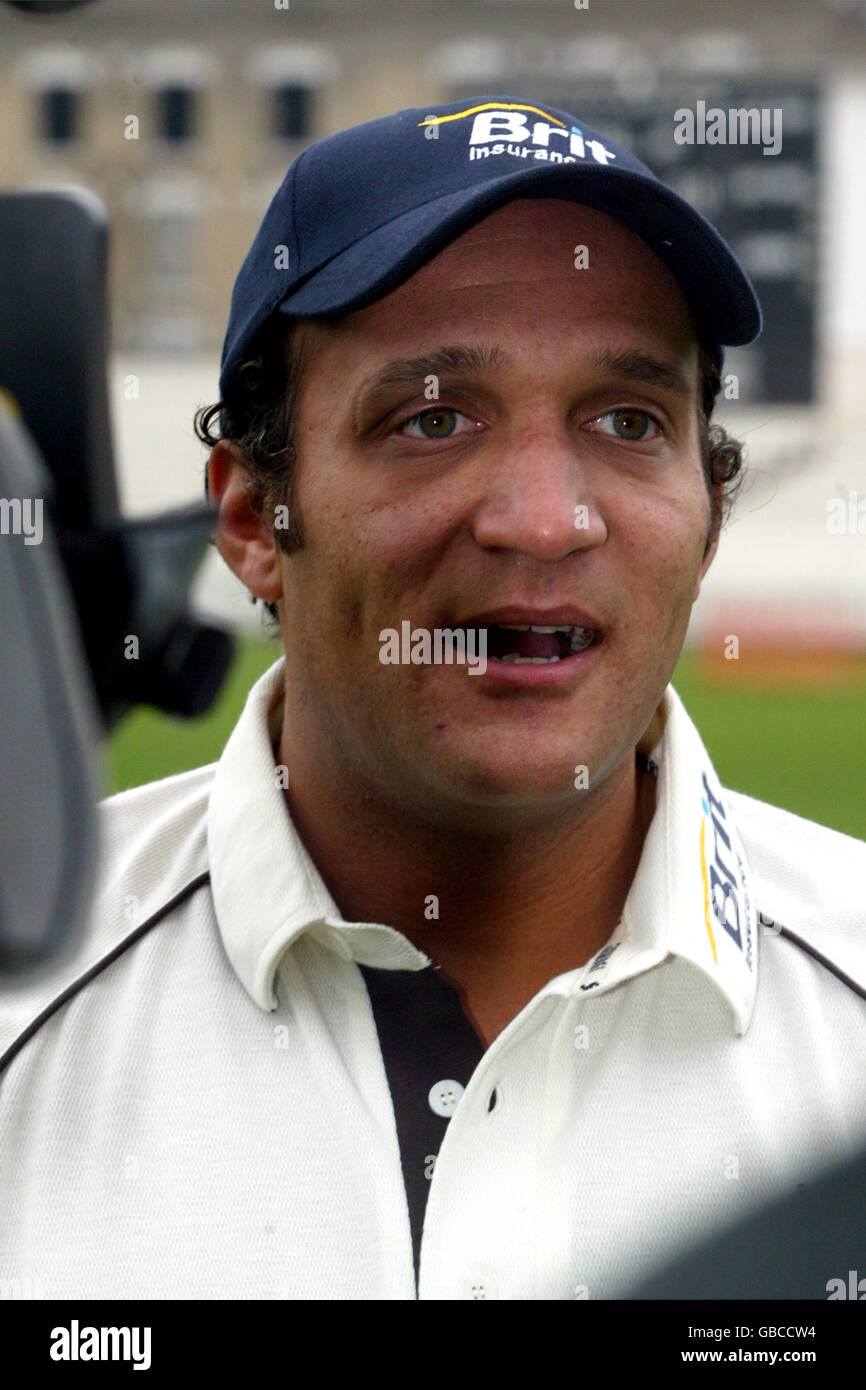 Cricket surrey county cricket club sponsorship launch brit insurance hi ...