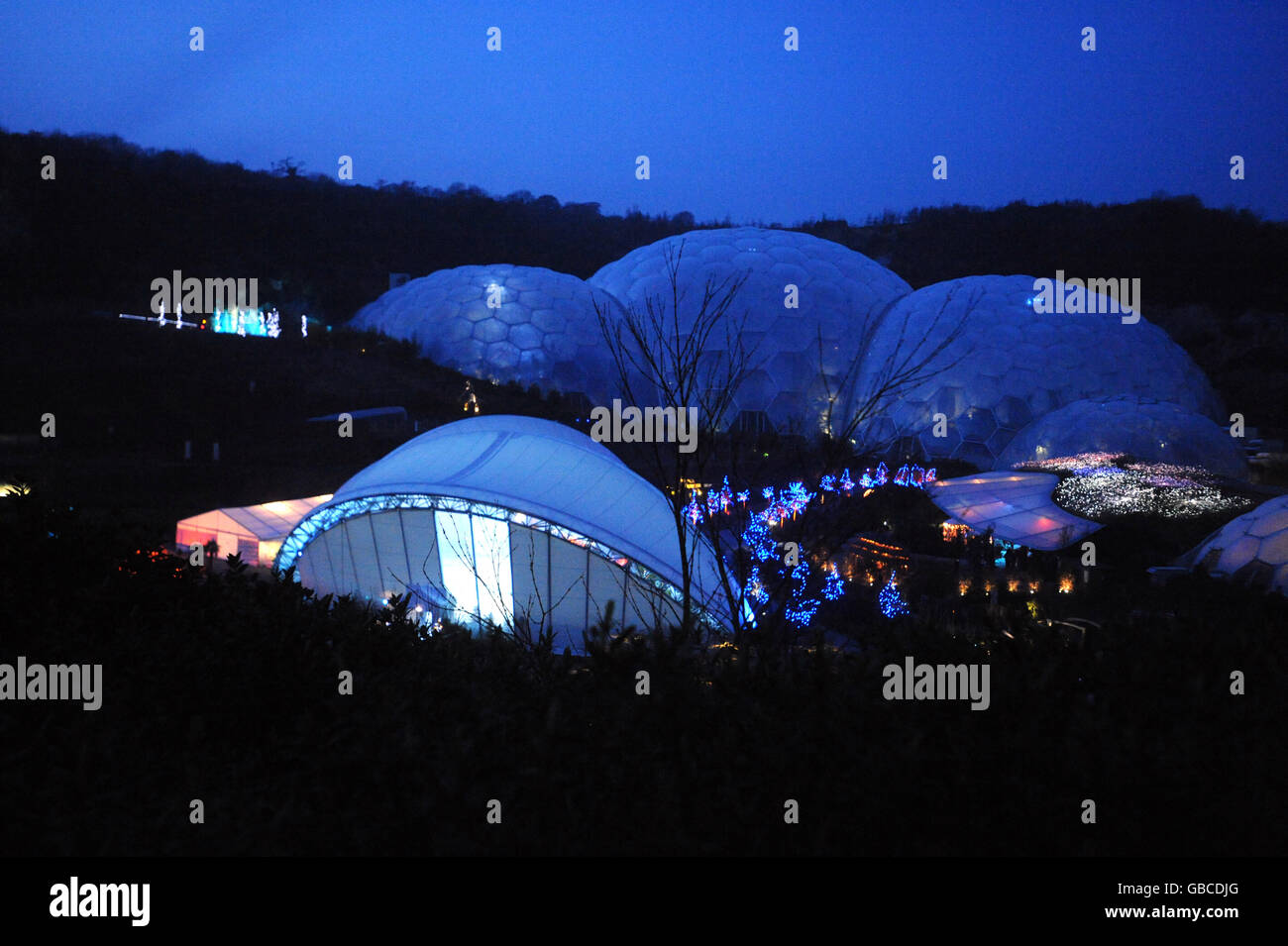 The domes at the Eden Project with festive decorations Stock Photo - Alamy