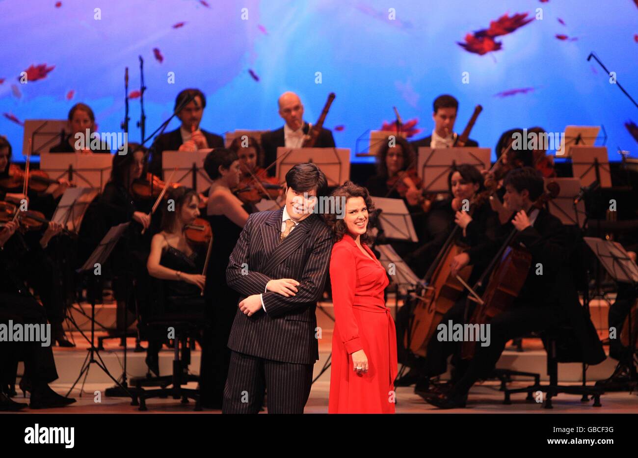 Opera player hi-res stock photography and images - Alamy