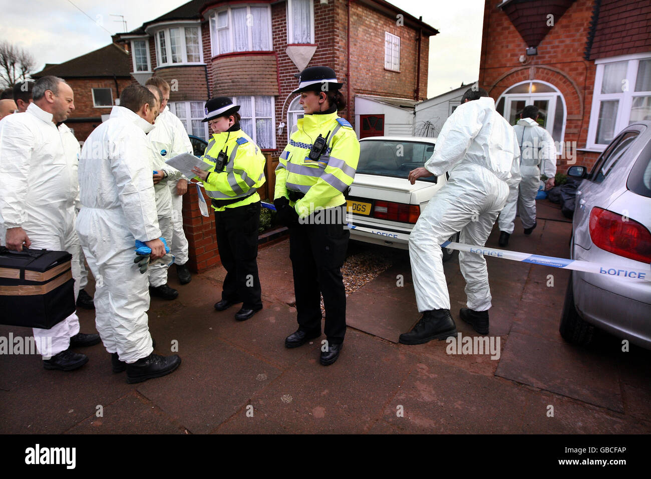 Police car robbery house hi-res stock photography and images - Alamy