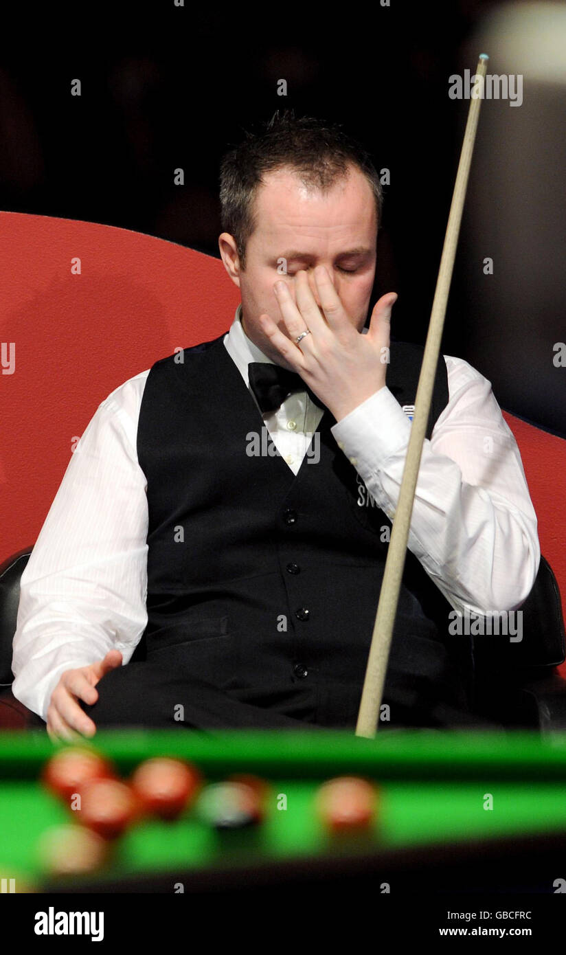 Snooker london closed hi-res stock photography and images - Alamy