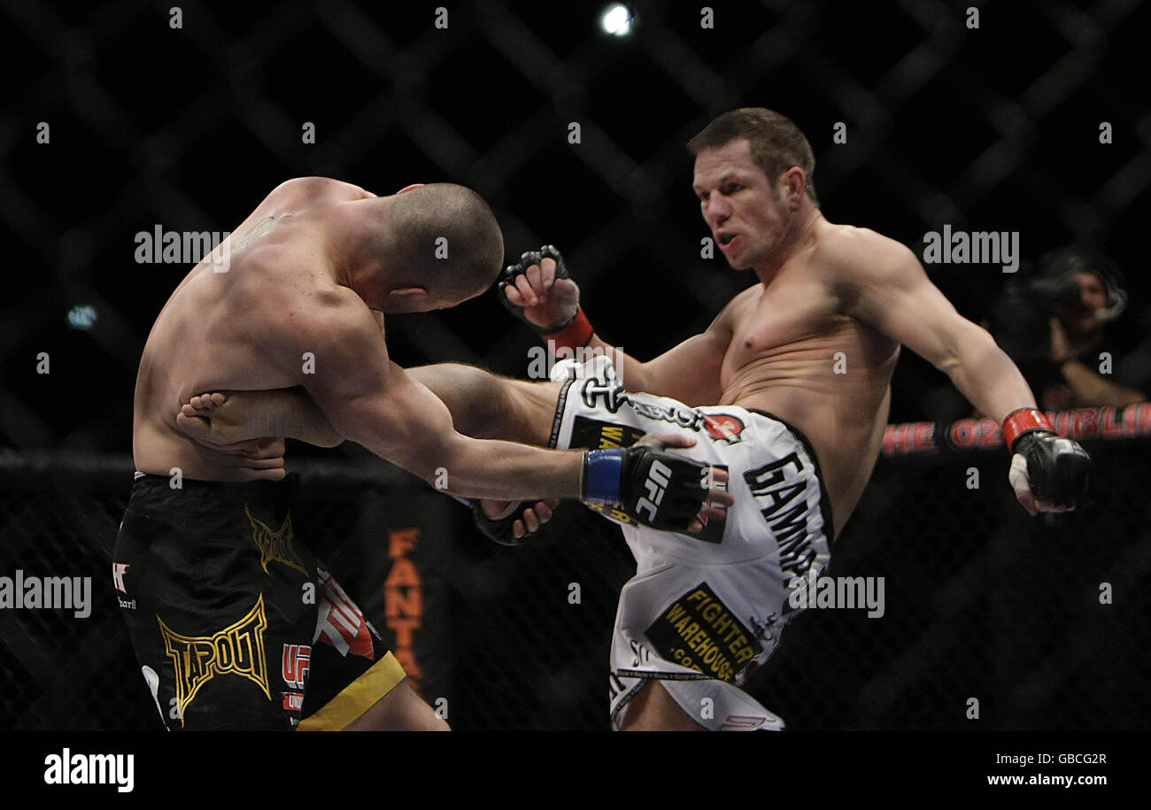 Marcus Davis (right) and Chris Lytle during the Ultimate Fighting ...