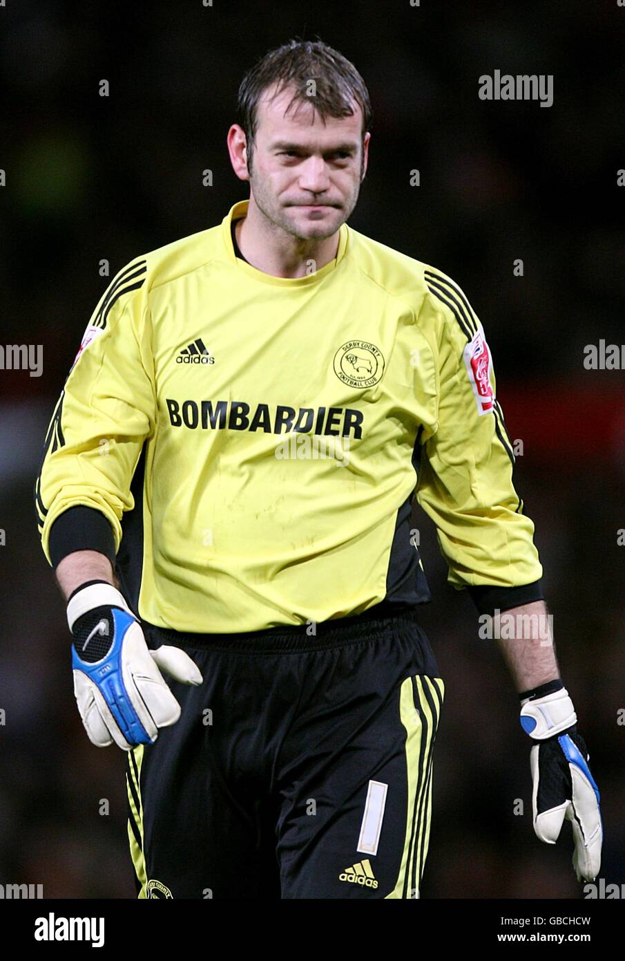 Manchester united goalkeeper roy carroll hi-res stock photography and ...
