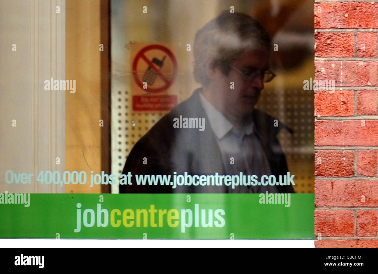 Male half figures hi-res stock photography and images - Alamy