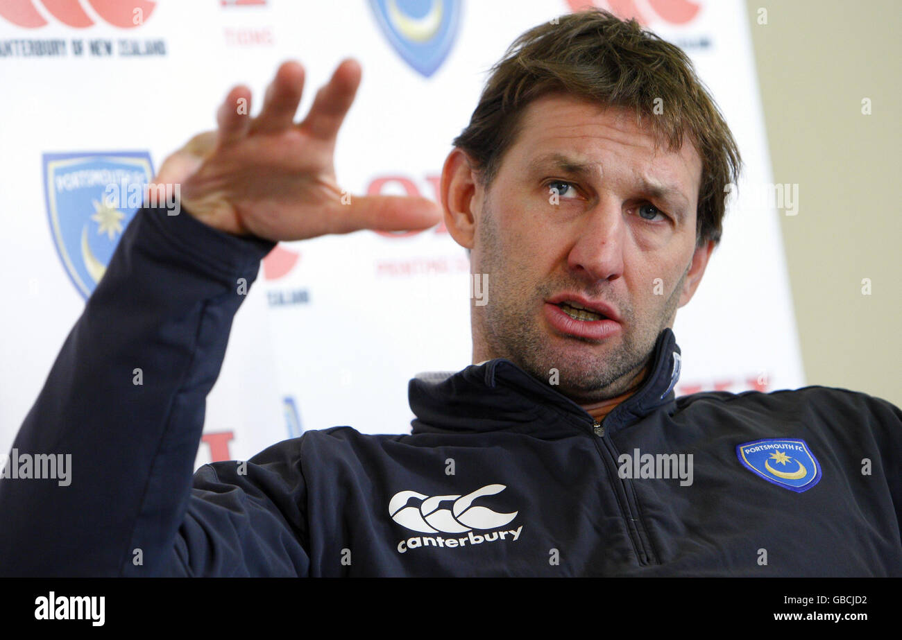 Portsmouth manager tony adams press conference fratton park hi-res ...
