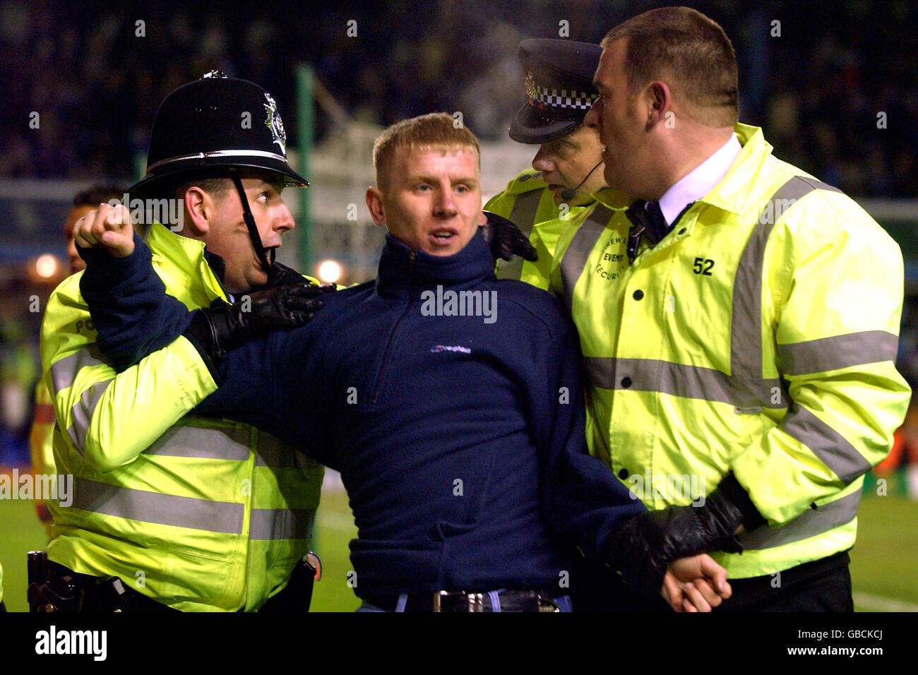 Police arrest english football fan hi-res stock photography and images ...