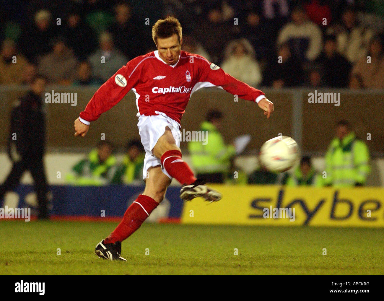 Nottingham forests nick barmby hi-res stock photography and images - Alamy