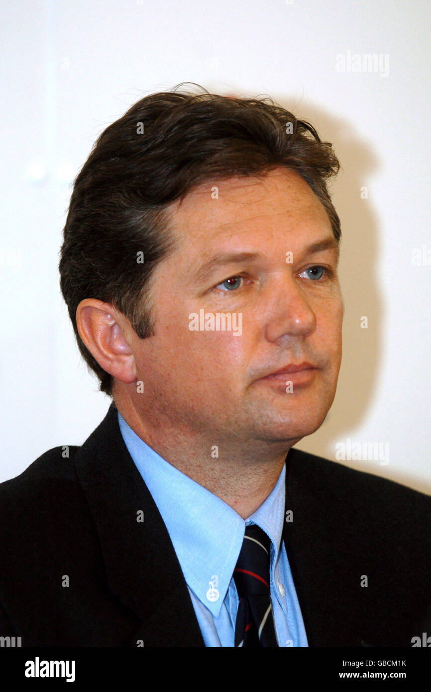 Mark arthur nottingham hi-res stock photography and images - Alamy