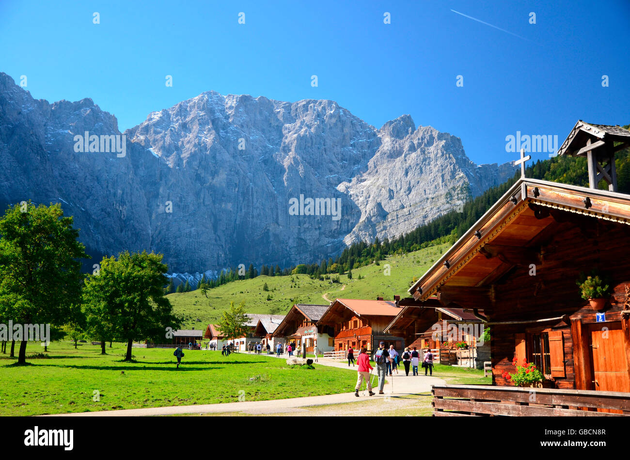 Almdorf, Almhuetten, Eng-Alm, Karwendelgebirge, Tirol, Oesterreich ...