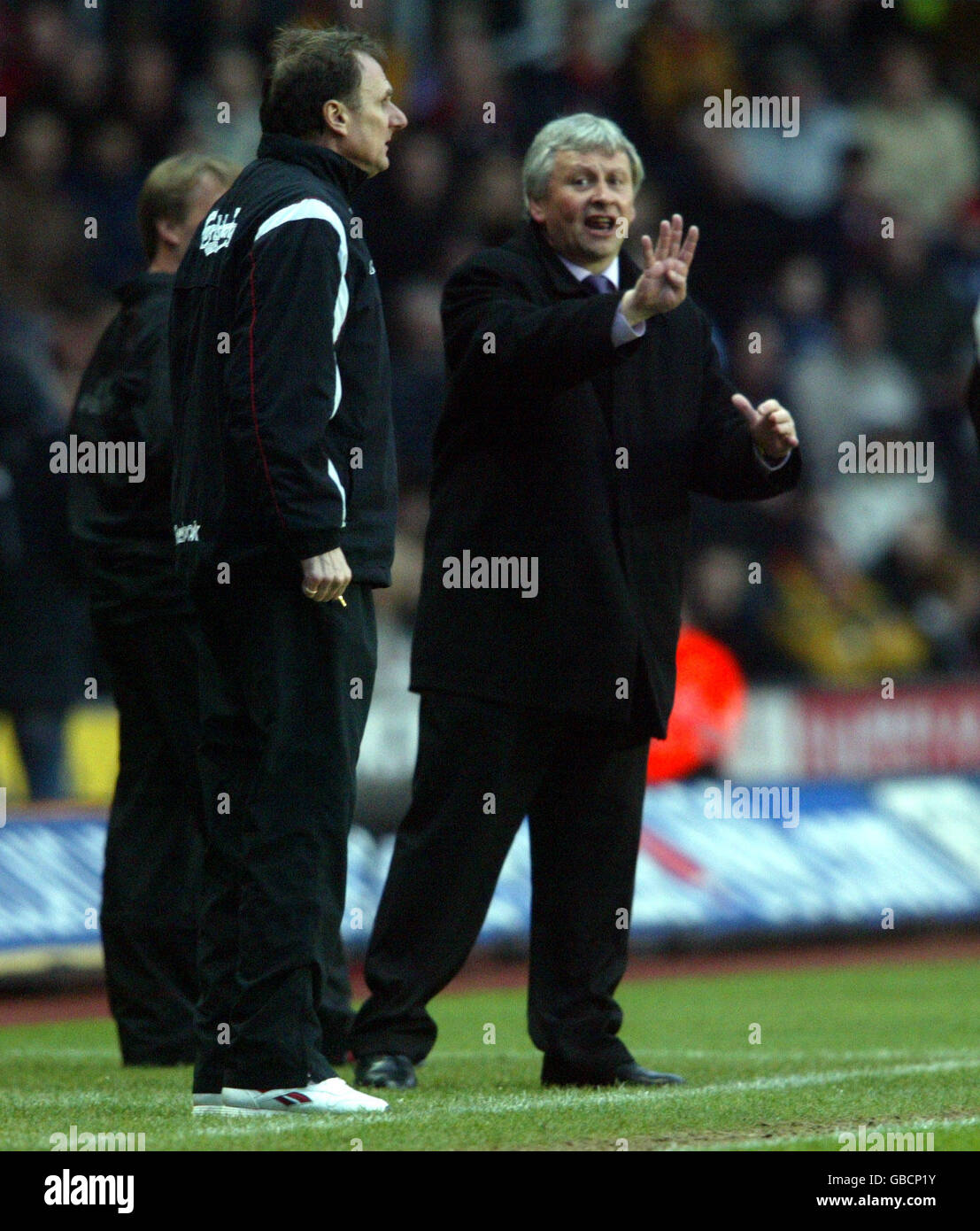 Southampton's new Manager Paul Sturrock makes a point to his players ...