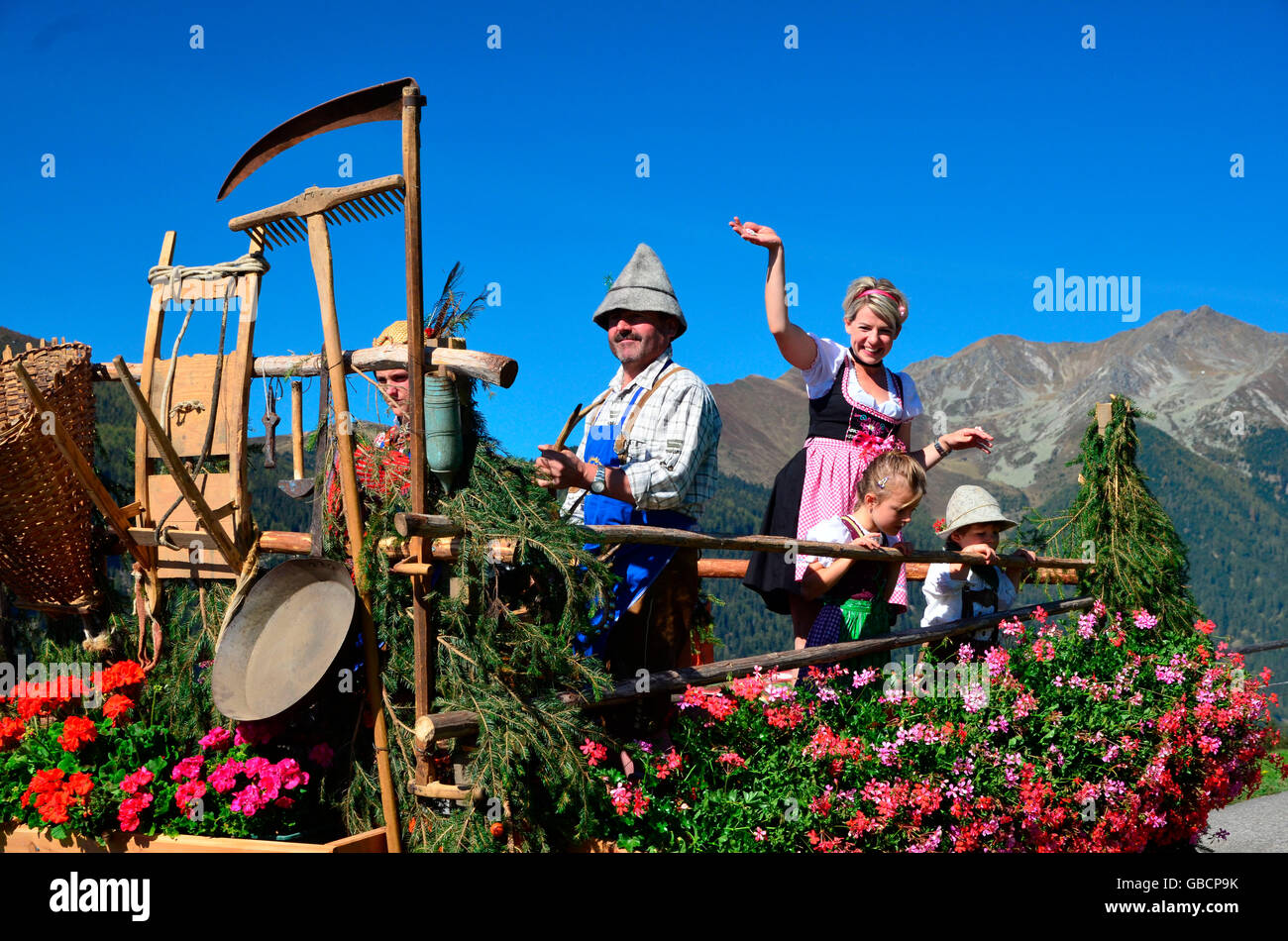Parade, alp celebration, alpine farmers, Puster Valley, Meransen ...