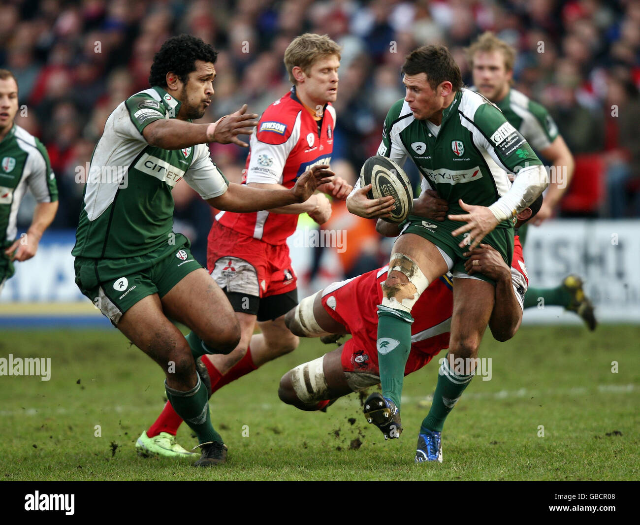 London Irish's Adam Thompstone looks to Chris Hala'Ufia for support as ...