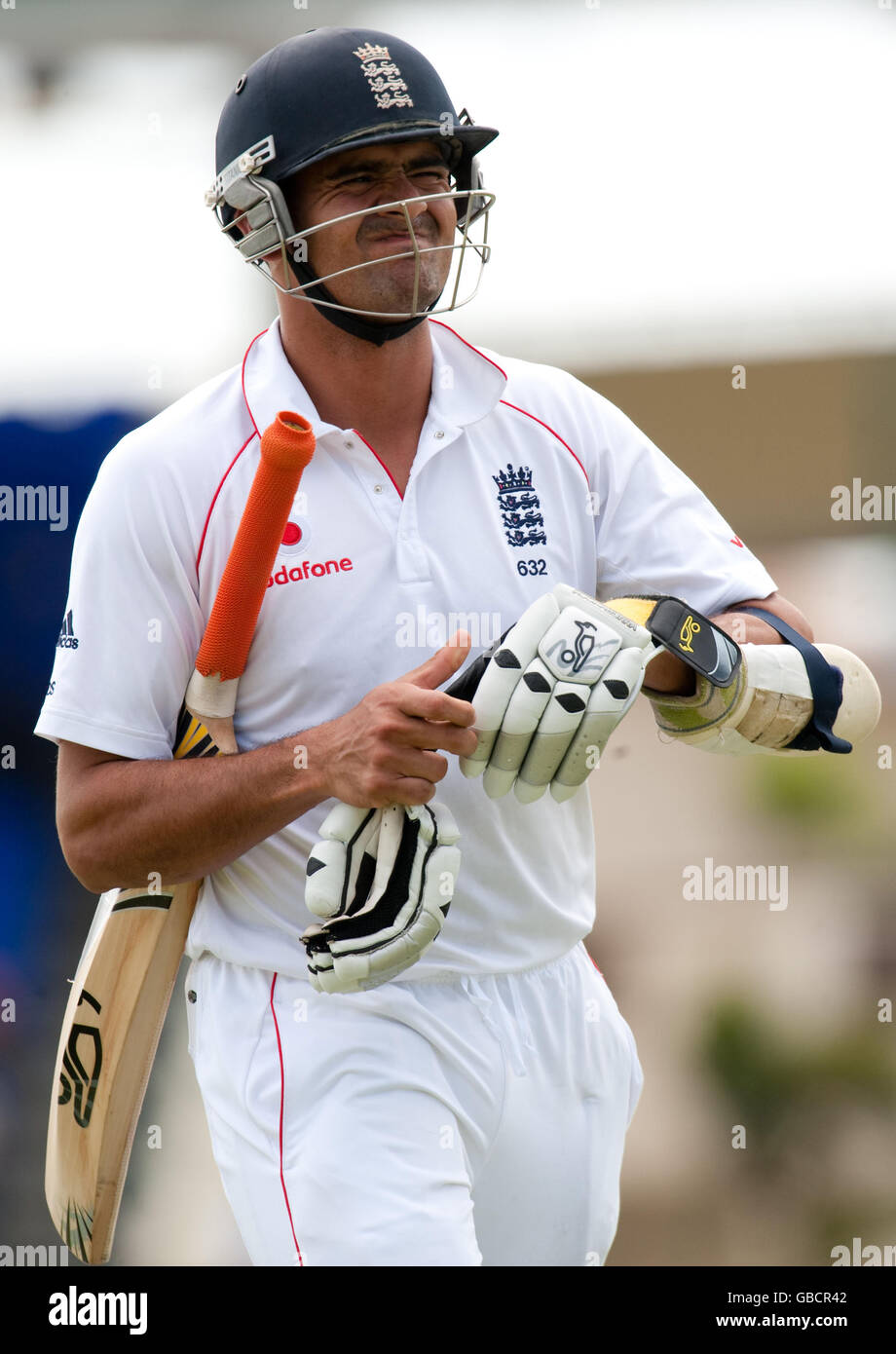Englands owais shah tour match warren park cricket ground hi-res stock ...