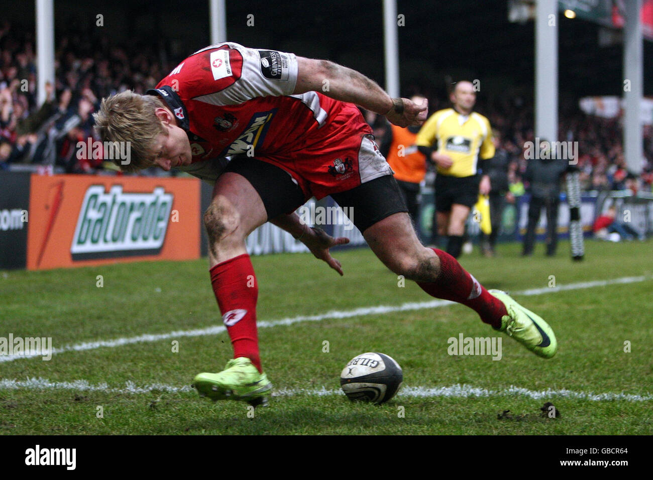 Rugby union guinness premiership gloucester rugby london irish ...