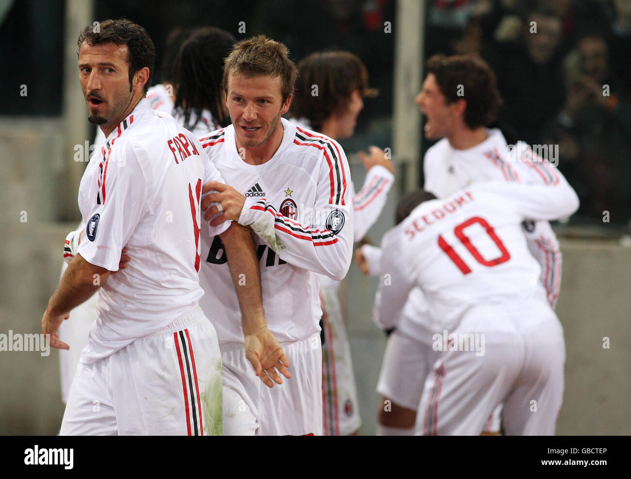David Beckham Goal Highlights Milan Ac Milan David Beckham Celebrates