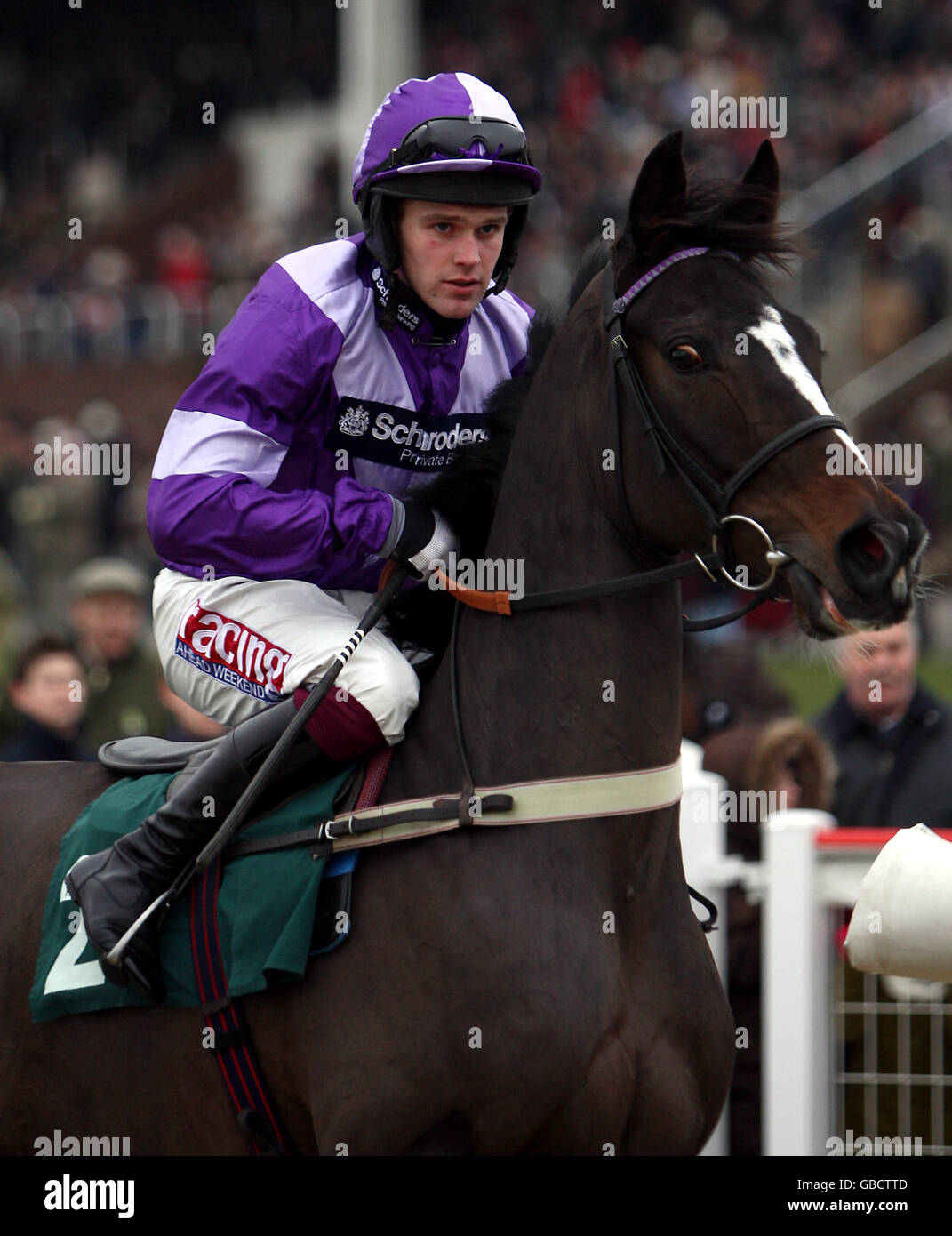 Charlie huxley hi-res stock photography and images - Alamy