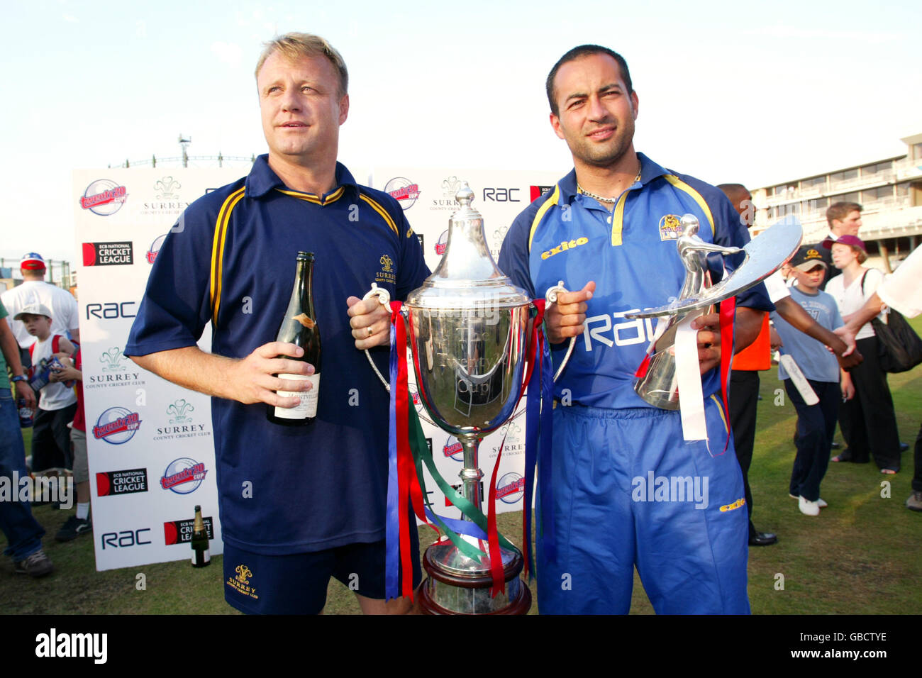 Surrey's Captain Adam Hollioake (r) and Keith Medlycott with the ECB ...