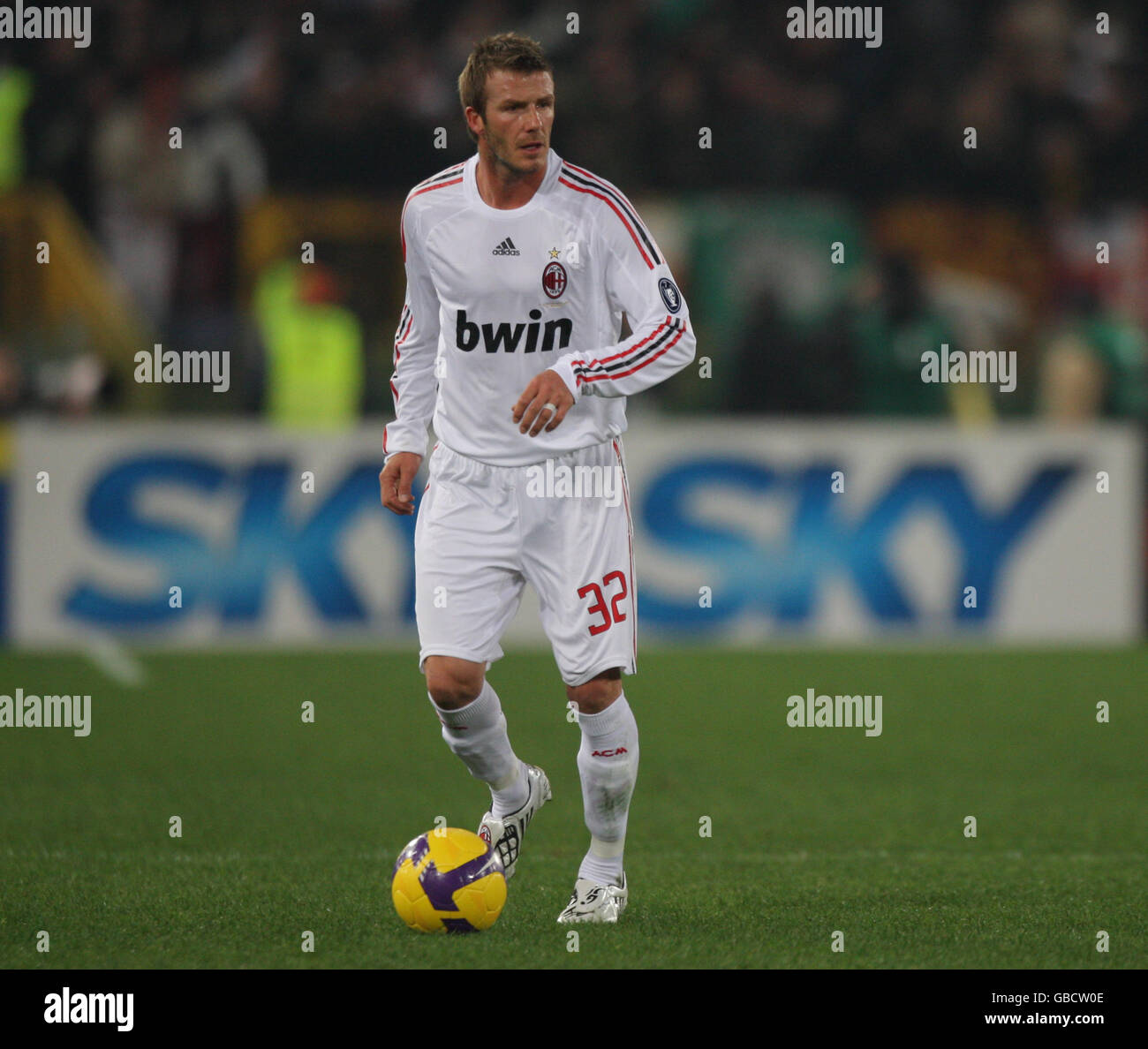 AC Milan's David Beckham during his debut against Roma in Italian Serie ...
