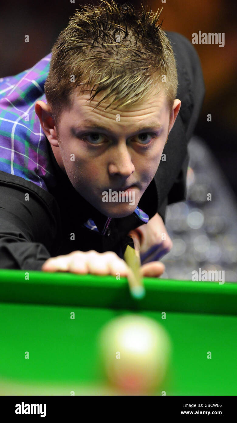 World amateur snooker champion hi-res stock photography and images - Alamy