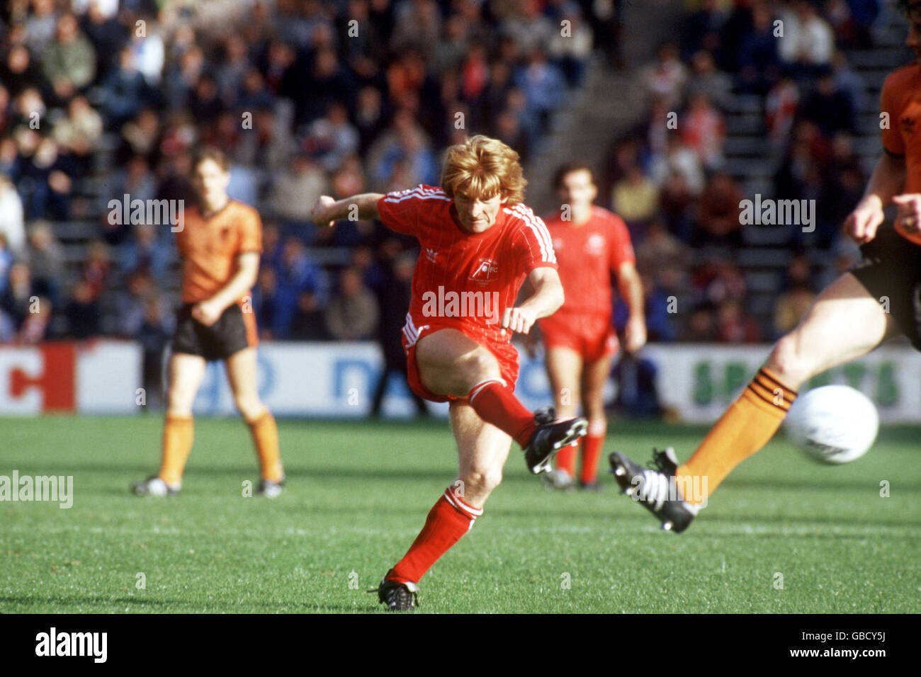 Gordon strachan aberdeen hi-res stock photography and images - Alamy