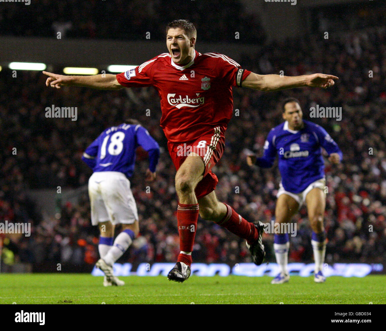 Liverpool's Steven Gerrard celebrates scoring the opening goal Stock ...