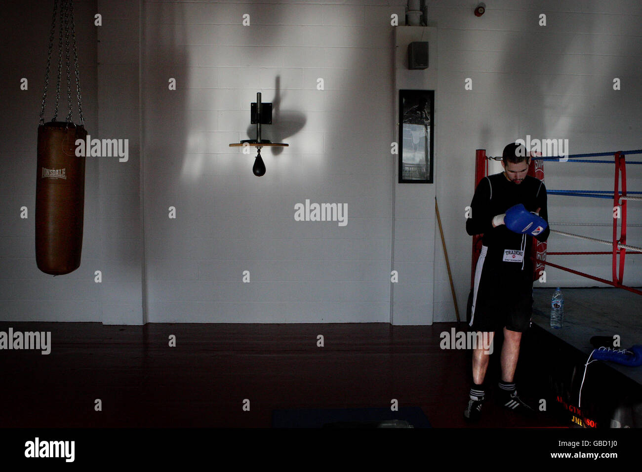 Former wbu middleweight champion anthony farnell hi-res stock ...