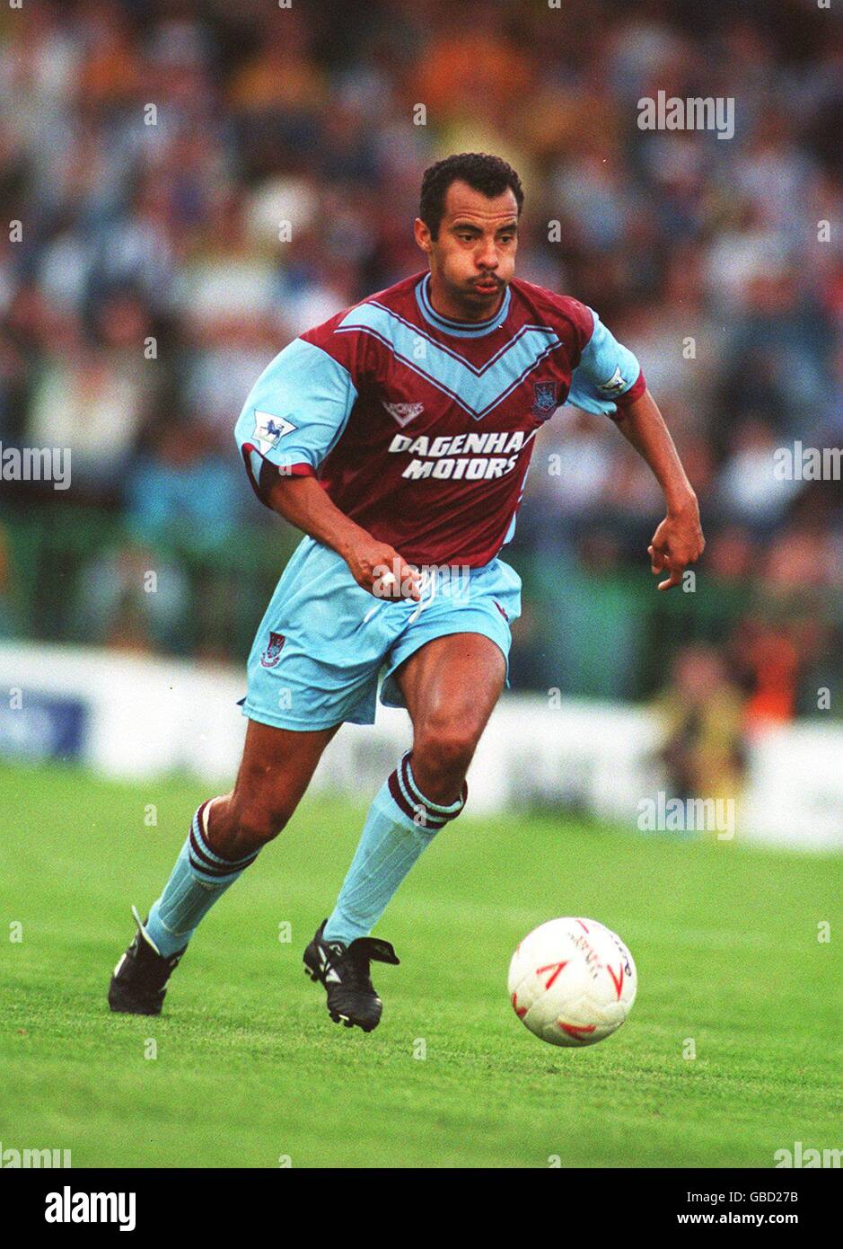 Dale gordon football hi-res stock photography and images - Alamy