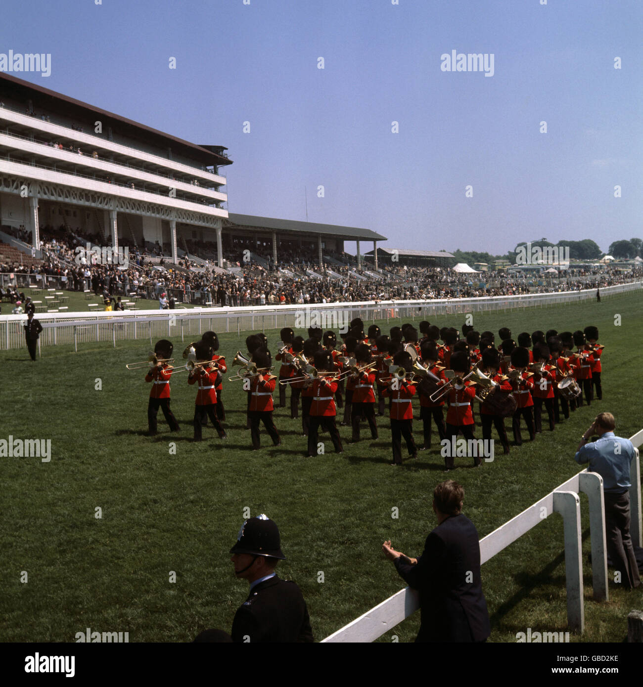 Horse Racing - Derby Day - Epsom Racecourse Stock Photo - Alamy