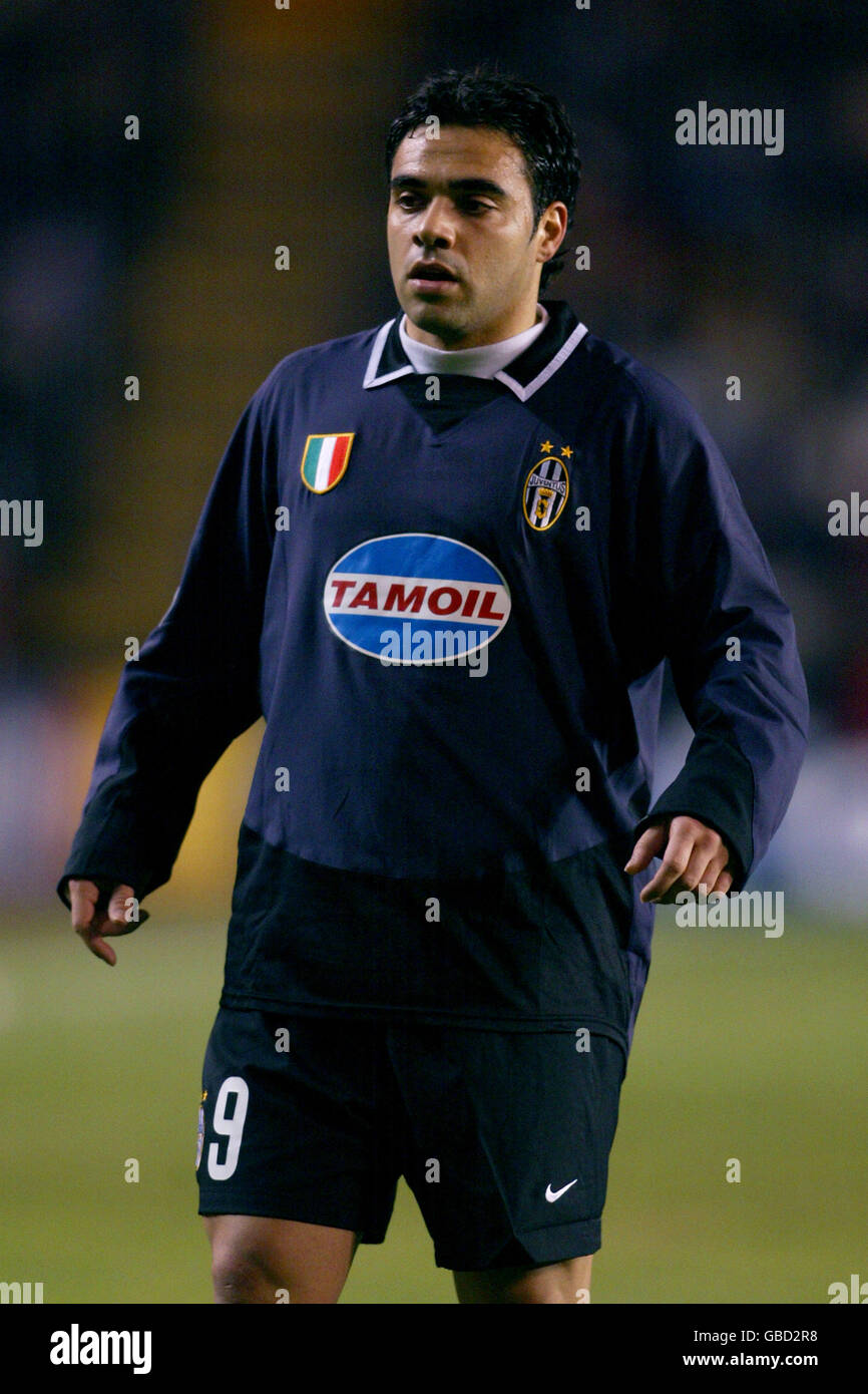 Soccer - UEFA Champions League - Second Round - First Leg - Deportivo ...