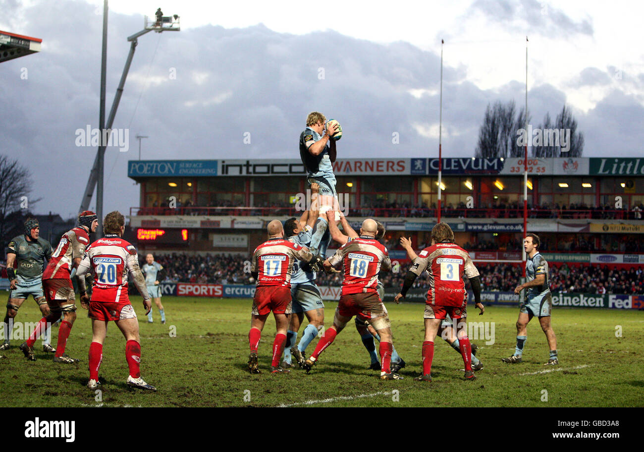 General view line out game hi-res stock photography and images - Alamy
