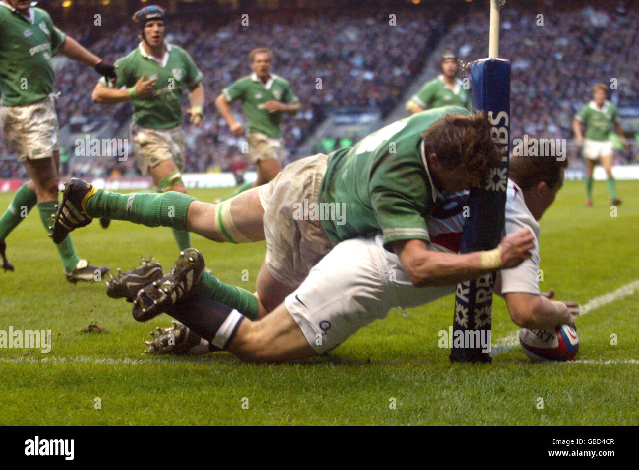 Falling over knee hi-res stock photography and images - Alamy