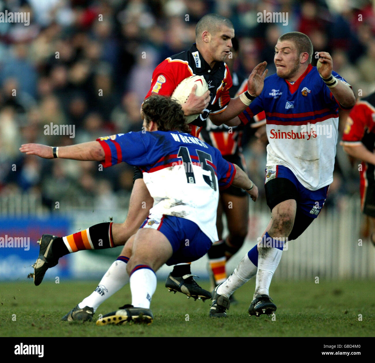 Wakefield Wildcats' David Wrench (L) and David March (R) tackle ...