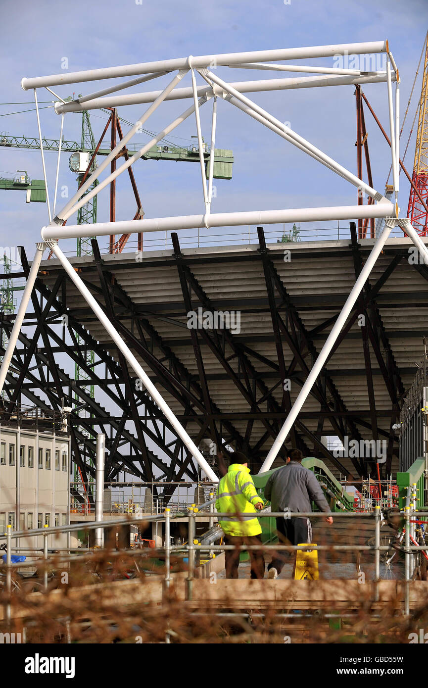 Olympic Stadium construction Stock Photo - Alamy